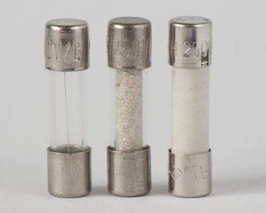 What is a Electrical Fuse - Types of Fuses with Working & Applications